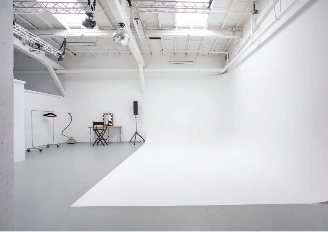 4 Useful Tips for Building a White Cyclorama - Cyclorama Wall Design ...